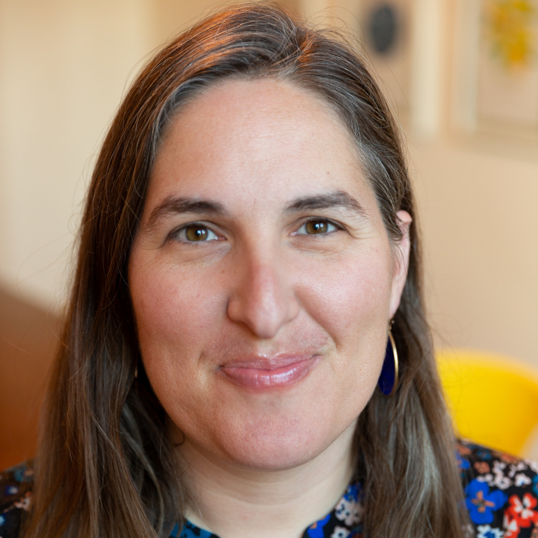 Sharona Shuster - Improv Bio