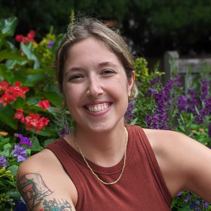 Carly Kraybill - Improv Bio